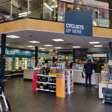 Halfords - Charlton Store - 4, Stonelake Retail Park, 601 Woolwich Rd ...