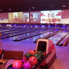 Bowlero North Scottsdale - 7000 E Mayo Blvd #19, Phoenix, AZ 85054 ...