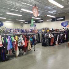 Goodwill Store & Donation Center - 2015 Meadow Ln, Pewaukee, WI 53072 ...