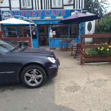 Upney Cafe - 4-5, Gibbards Cottages, Upney Ln, Barking IG11 9LG, UK ...