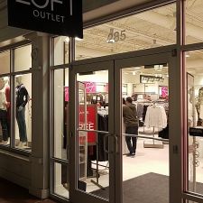 LOFT Outlet - 80 Premium Outlets Blvd, Merrimack, NH 03054 - Hours ...