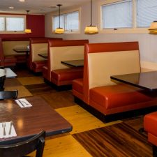 Red Wing Diner Inc in 2235 Providence Hwy, Walpole, MA 02081, USA