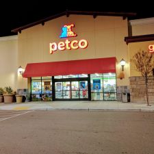 Petco, 6557 N Riverside Dr, Fresno, CA 93722