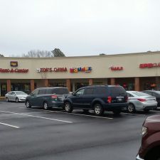 Colonial Square Shopping Center in 3107 Boulevard, Colonial Heights, VA ...
