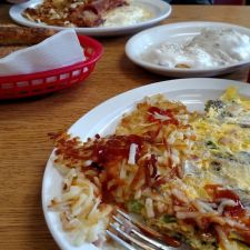 Gus Family Restaurant - 1627 Walkup Ave, Monroe, NC 28110