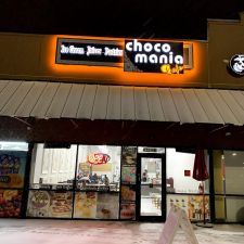 Choco Mania Cafe, 44621 Mound Rd, Sterling Heights, MI 48314, USA