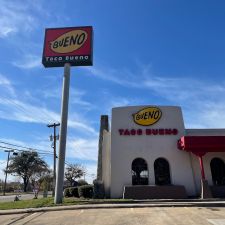 Taco Bueno - 1235 Pleasant Run Rd, DeSoto, TX 75115