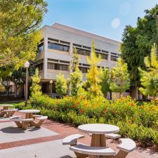 USC Gould School of Law - 699 W Exposition Blvd, Los Angeles, CA 90089