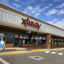 Xfinity Store by Comcast - 15 Backus Ave, Danbury, CT 06810, USA ...