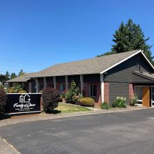 Family of Grace Church - 12414 E Burnside St, Portland, OR 97233 ...