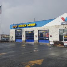 Magic Quick Lube Inc/ VALVOLINE in 15267 S Dixie Hwy, Monroe, MI 48161, USA