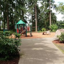 Ivanhoe Park - 16600 Northup Way, Bellevue, WA 98008, USA - BusinessYab
