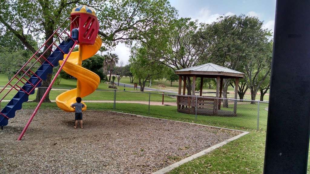 Takas Windcrest City Park - 9310 Jim Seal Dr, Windcrest, TX 78239 ...