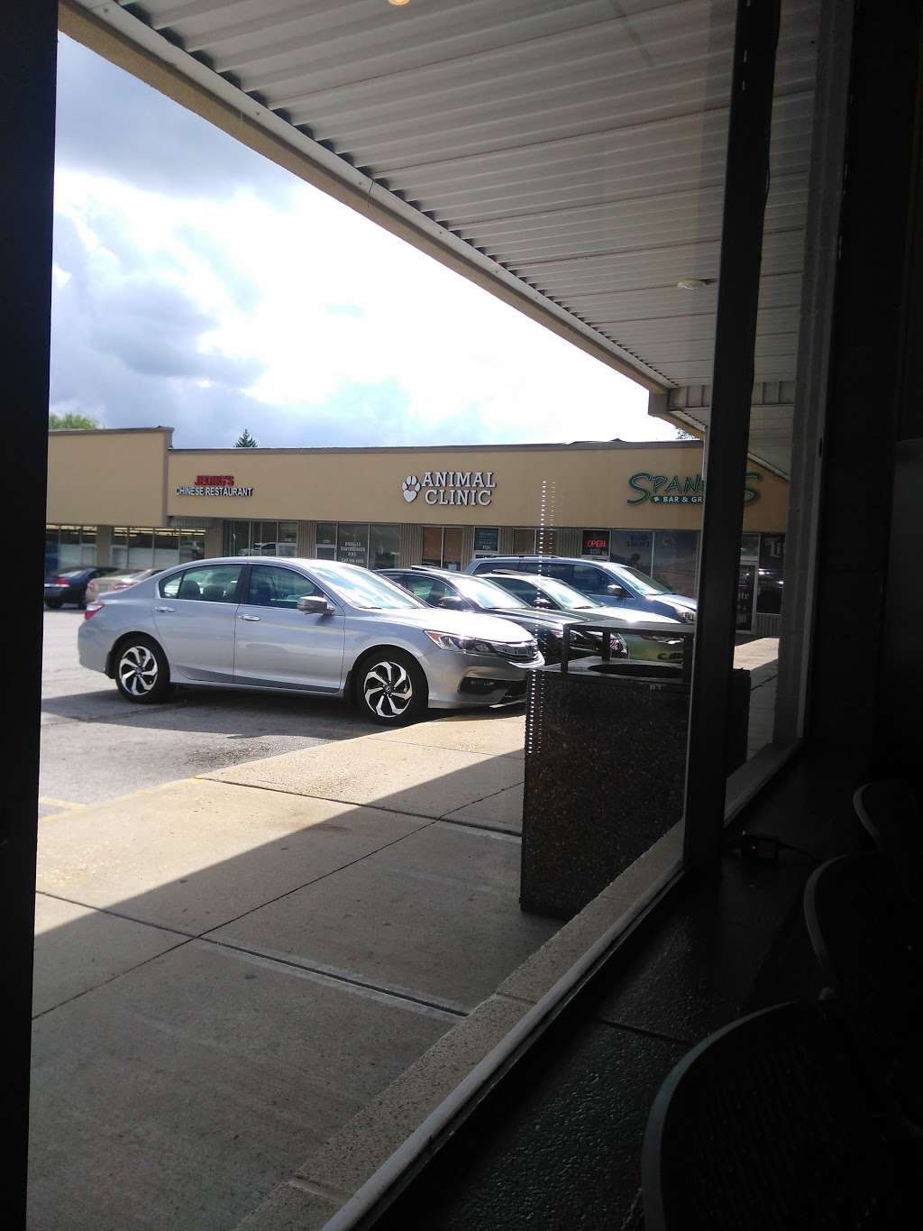 Blue Ridge Plaza - 5228 Blue Ridge Blvd, Raytown, MO 64133