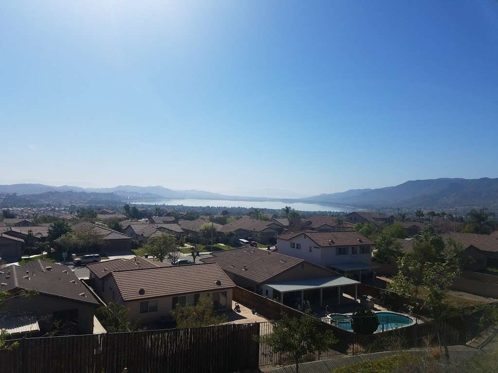 McVicker Stairs Hiking Trail - McVicker Canyon Park Rd, Lake Elsinore ...
