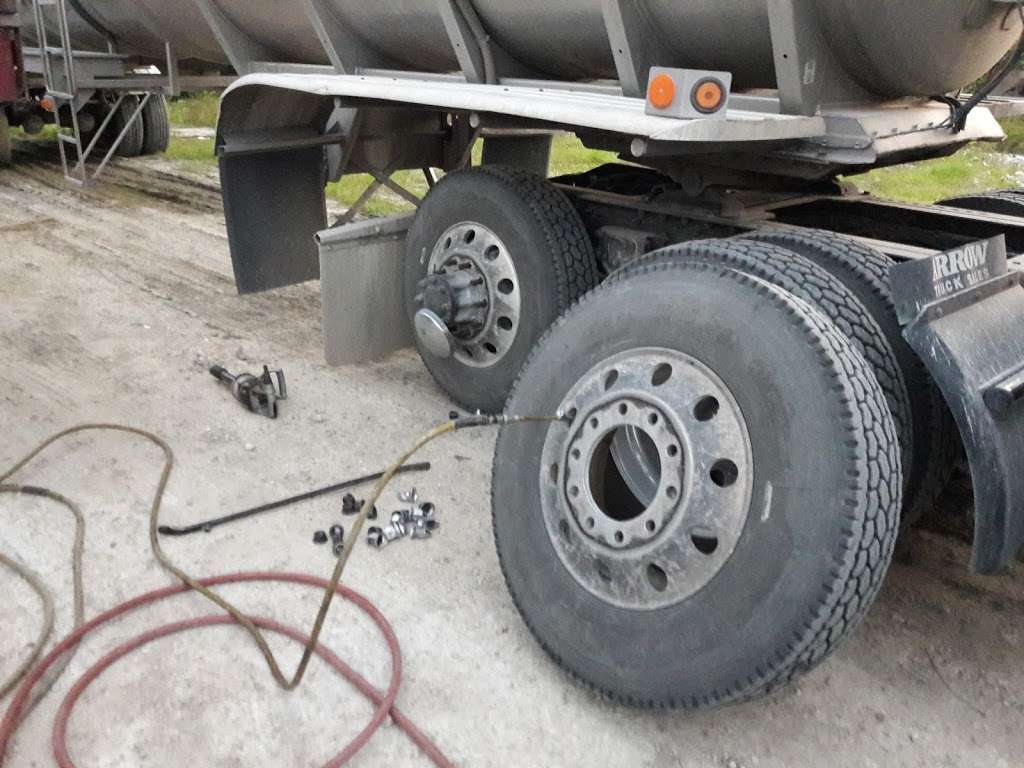 Southern Tank Transport, Inc. in 1218 S Airhart Dr, Baytown, TX 77520, USA