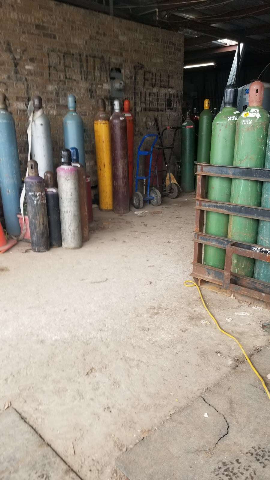 Northside Welding Supply Inc - 13322 Hillside Dr, Houston, TX 77039 ...