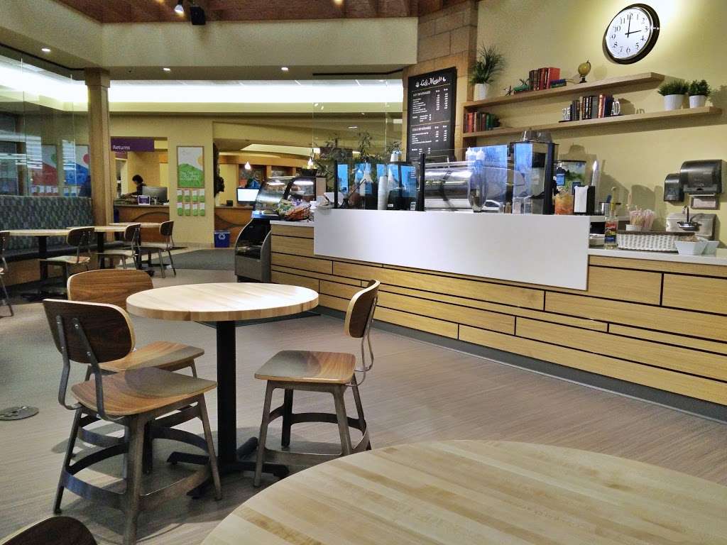 Smoky Hill Library (Arapahoe Libraries) in 5430 S Biscay Cir ...