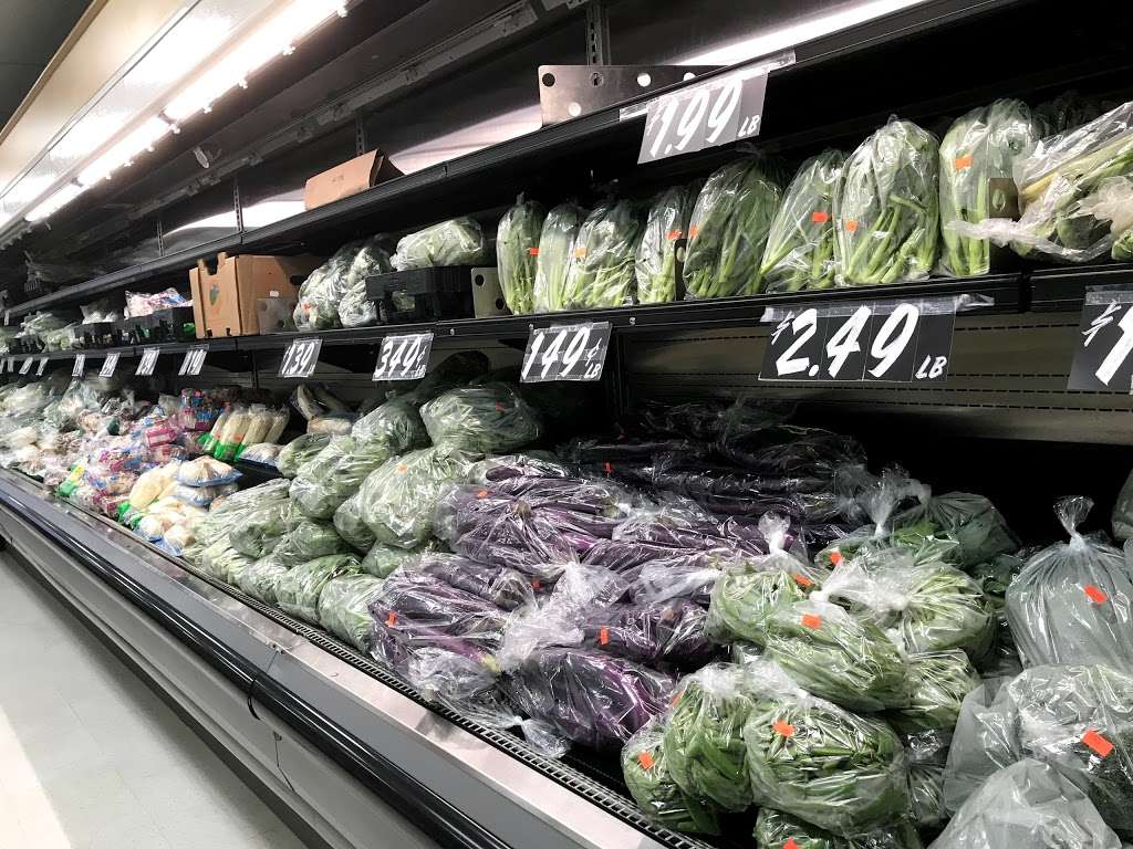 Asian Center Supermarket 美亞超市 - 2060 Bennett ave, Lancaster, PA 17601 ...