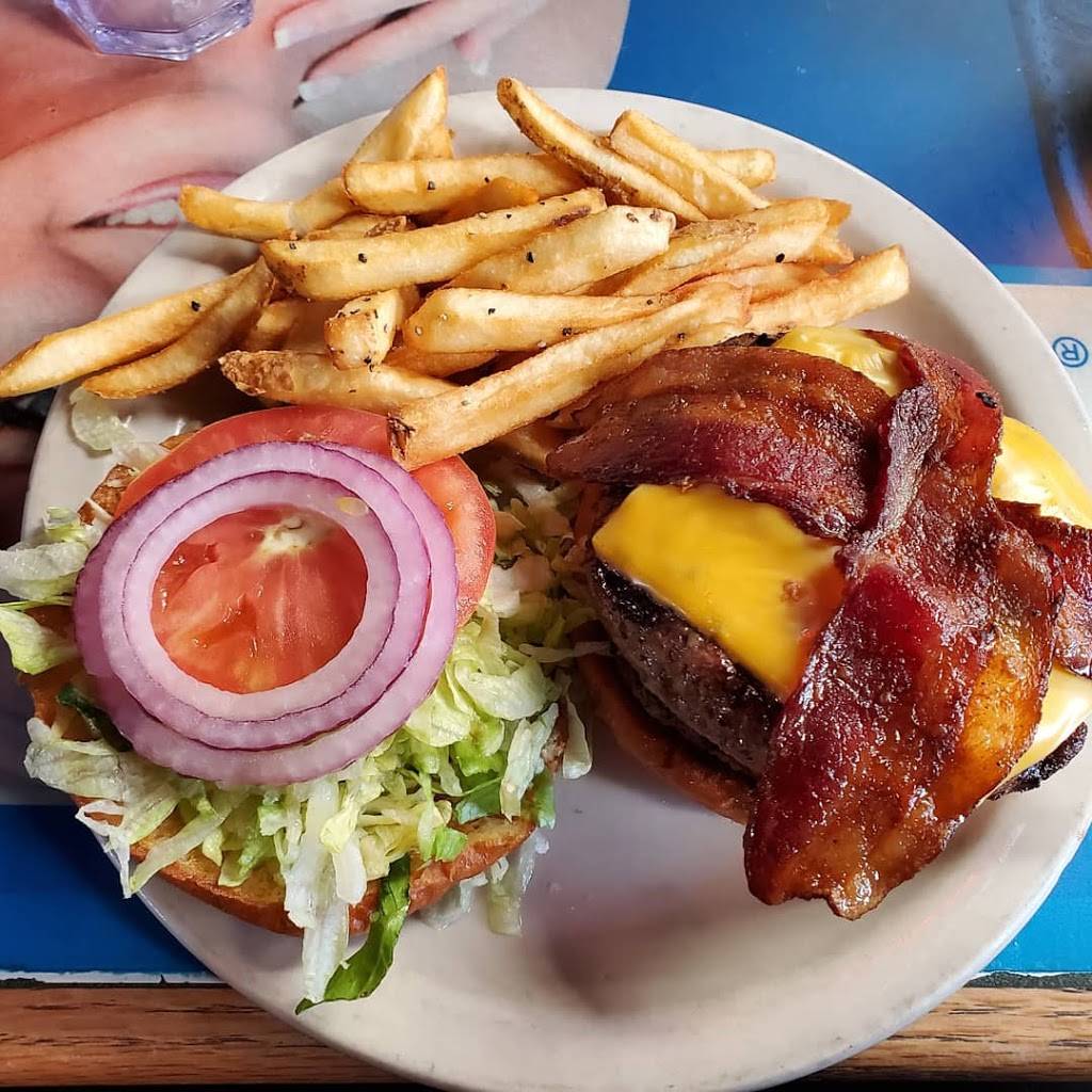 Redneck Heaven - 3840 NE Loop 820, Fort Worth, TX 76137