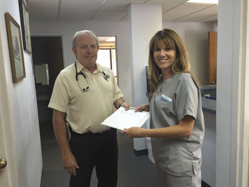 Dr. Jeffrey V Tubbs, MD - 243 March St, Santa Paula, CA 93060