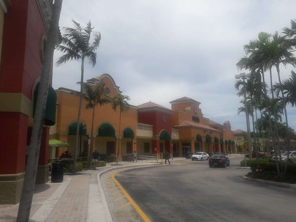 Weston Lakes Plaza - 282 Indian Trace, Weston, FL 33326 - Hours ...