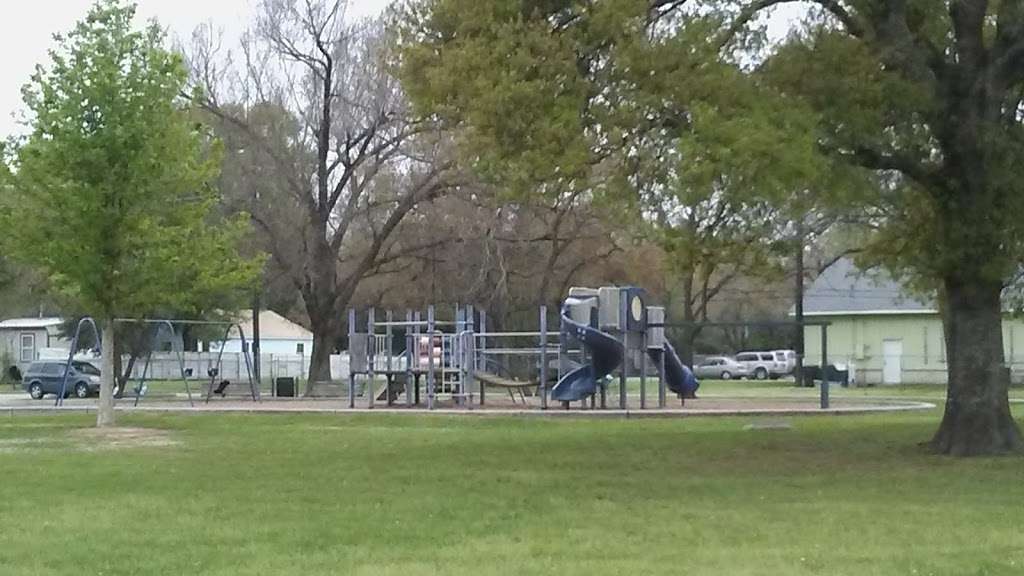 Carverdale Community Center - 9920 Porto Rico Rd, Houston, TX 77041 ...