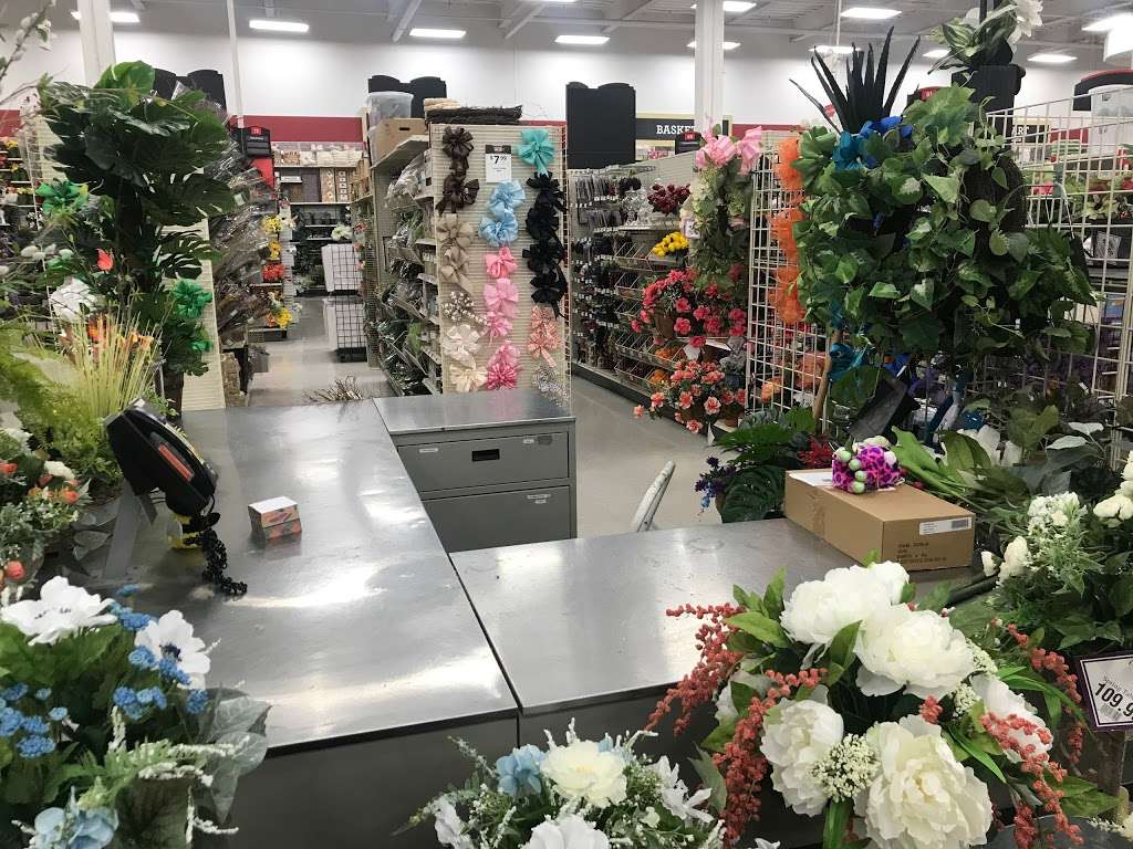 Michaels - 3080 Brandywine Pkwy, Wilmington, DE 19803 - Hours ...