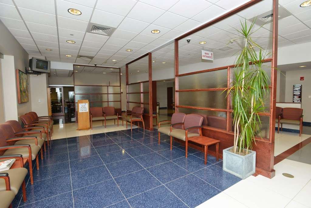 Crozer-Chester Medical Center - 1 Medical Center Blvd, Chester, PA ...