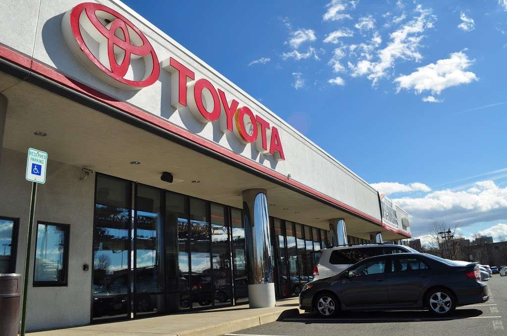 Koons Tysons Toyota - 8610 Leesburg Pike, Vienna, VA 22182 - Hours ...