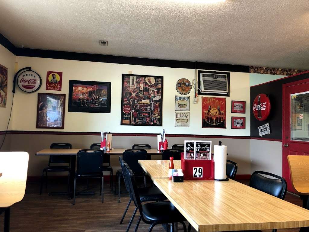 Hendrix Barbecue in 615 Salisbury Ave, Spencer, NC 28159, USA