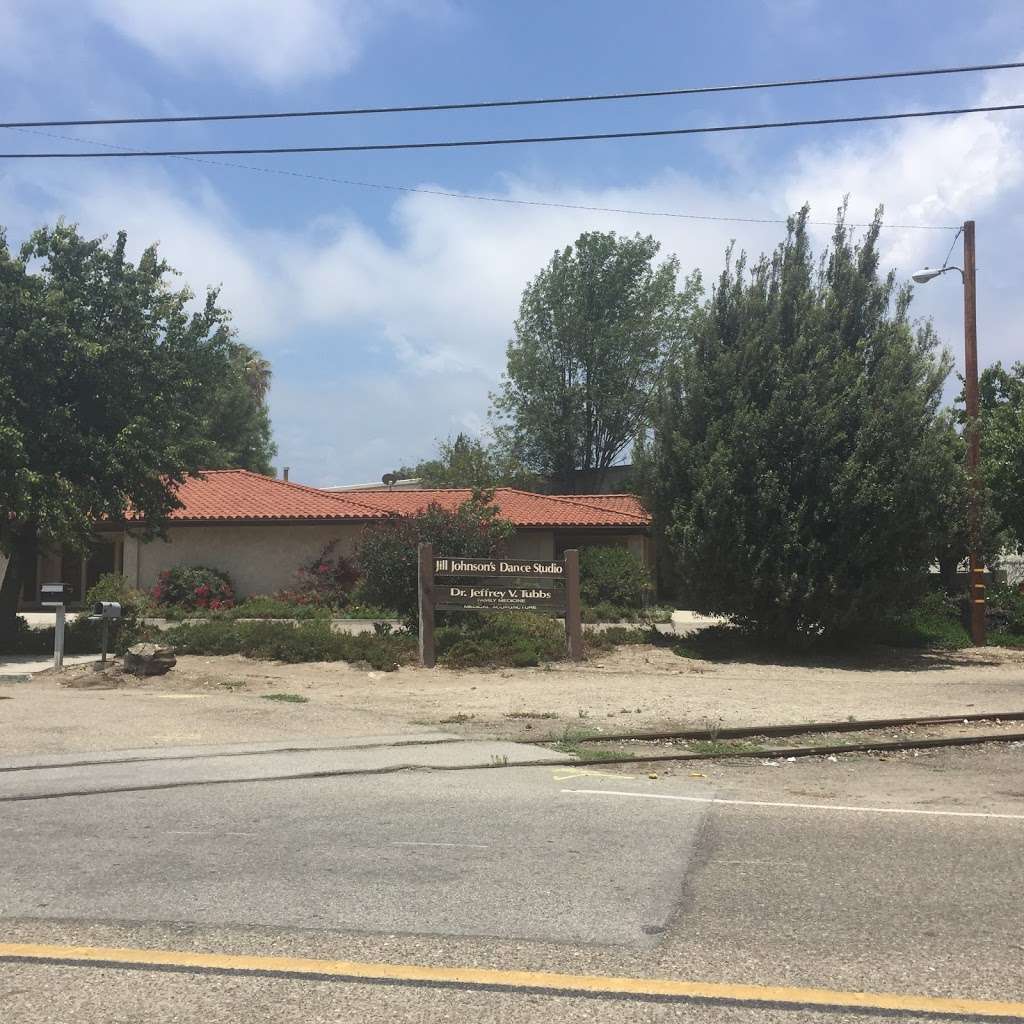 Dr. Jeffrey V Tubbs, MD - 243 March St, Santa Paula, CA 93060