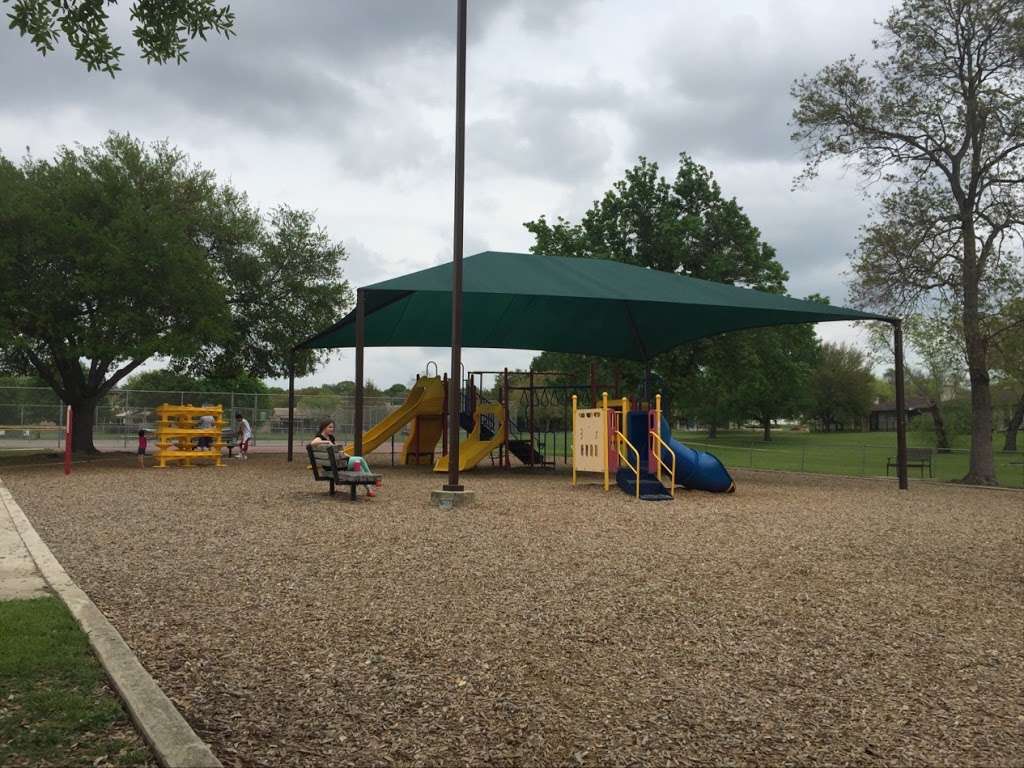 Takas Windcrest City Park - 9310 Jim Seal Dr, Windcrest, TX 78239 ...