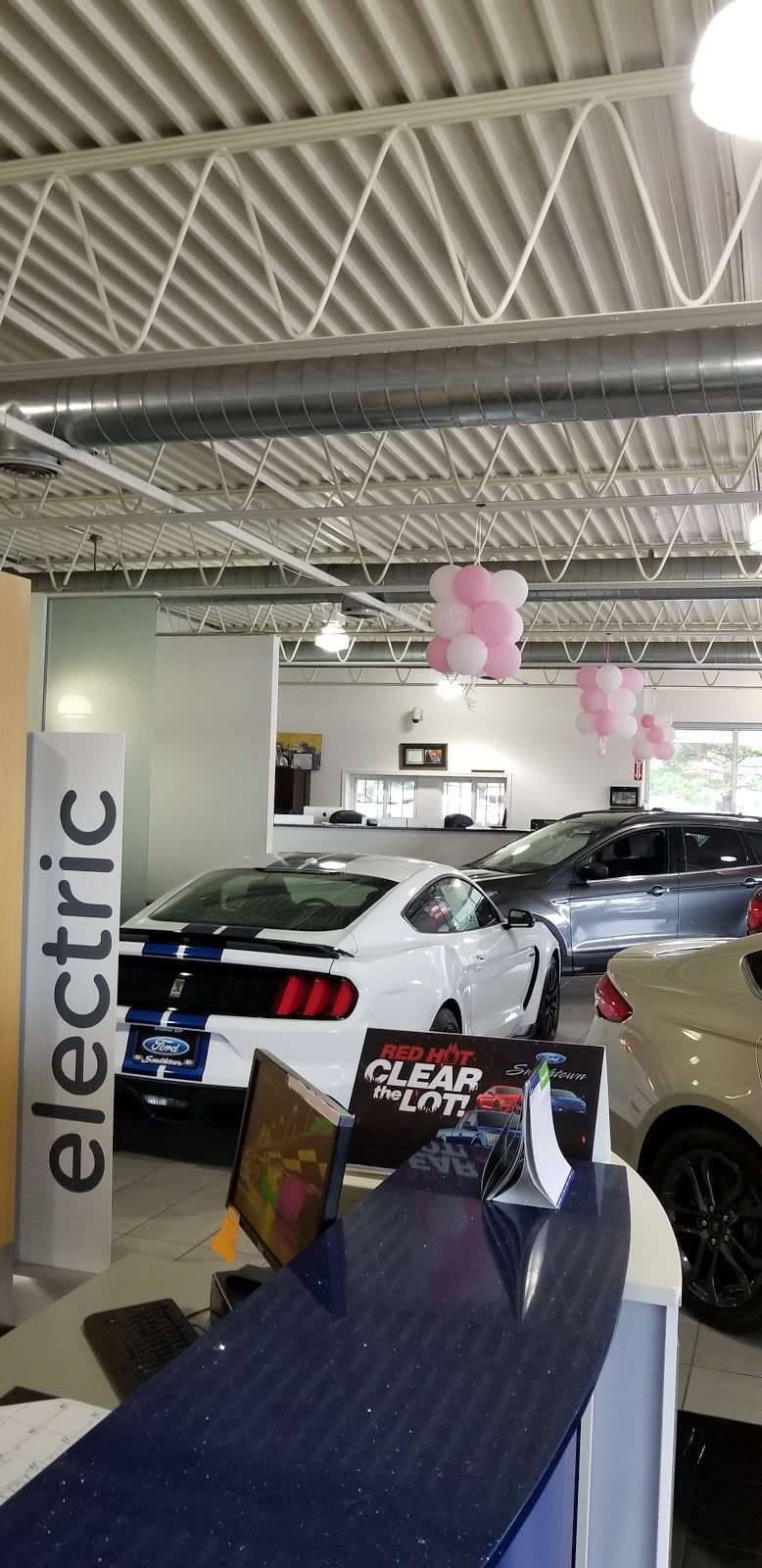 Ford & Lincoln of Smithtown in 440 Jericho Turnpike, Smithtown, NY ...