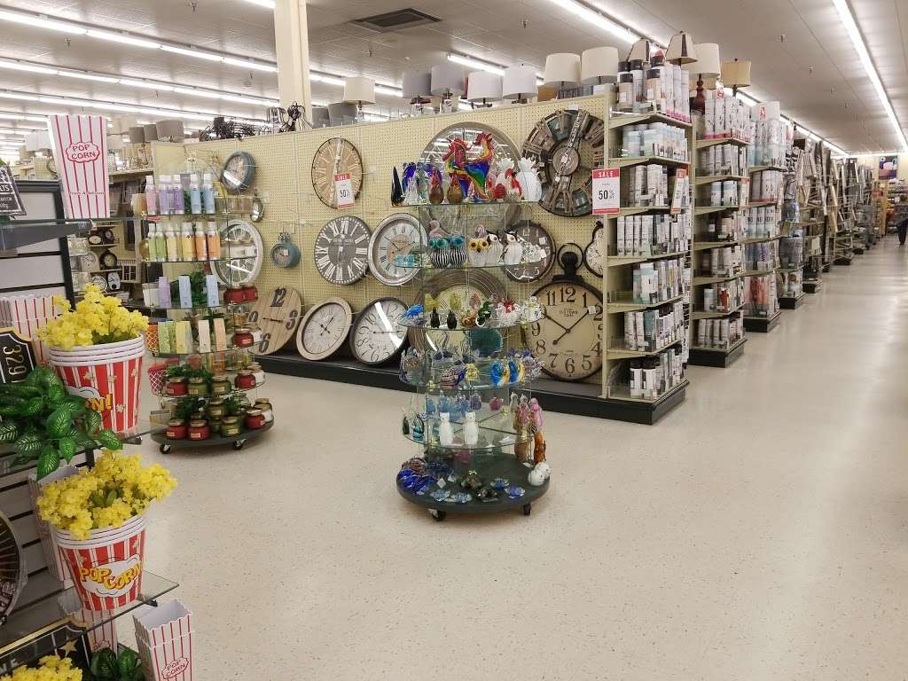 Hobby Lobby in 4578 U.S. 9, Howell, NJ 07731, USA