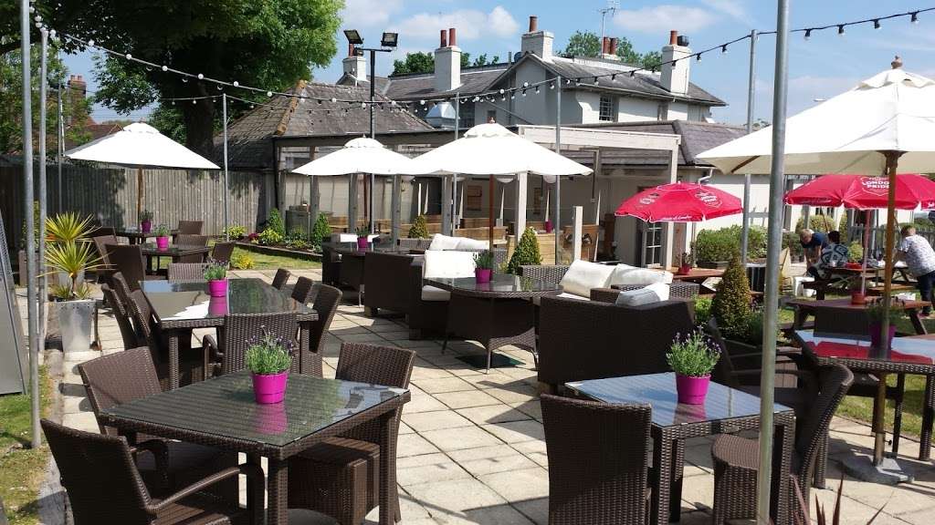 The Rose and Crown - London Rd, Dunton Green, Sevenoaks TN13 2TH, UK ...