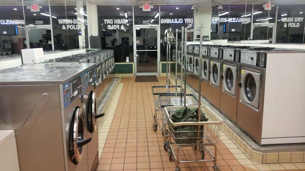 Dutchess Park Shopping Center - 1545 NY-52, Fishkill, NY 12524, USA ...