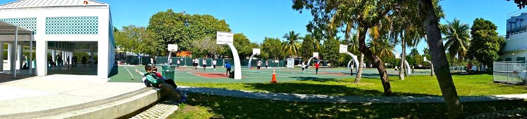 Nautilus Middle School in 4301 N Michigan Ave, Miami Beach, FL 33140, USA