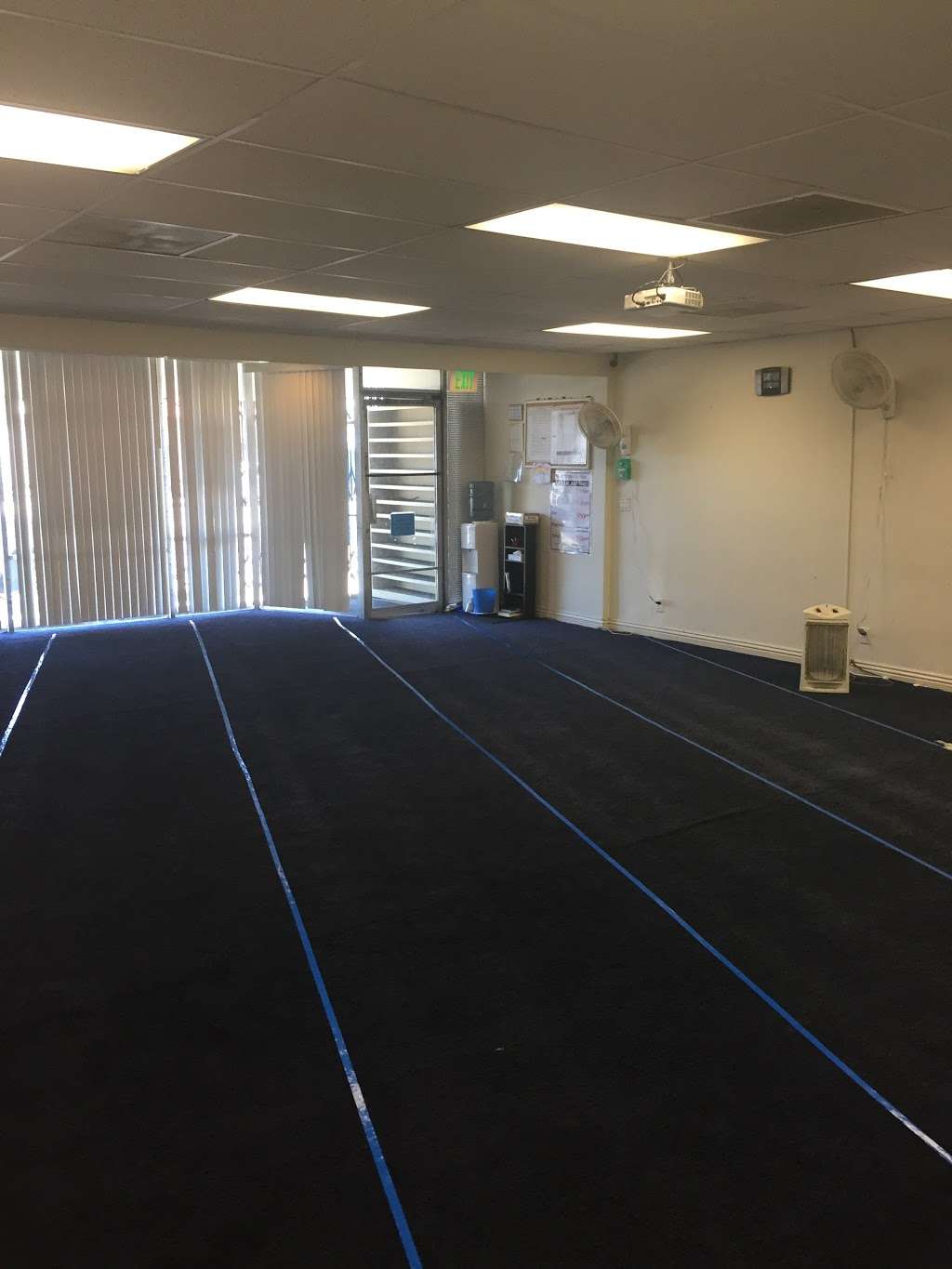 Masjid Faatimah (Sunni Mosque) in 8316, 8316, 15012 Prairie Ave ...