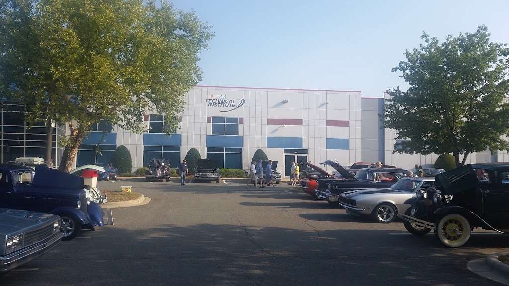 NASCAR Technical Institute - 220 Byers Creek Rd, Mooresville, NC 28117 ...