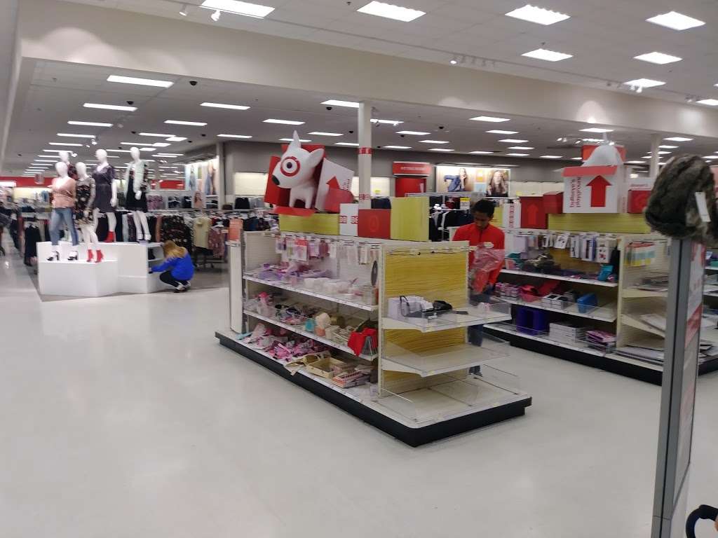 Target - 15345 W 119th St, Olathe, KS 66062 - Hours, Directions, Reviews