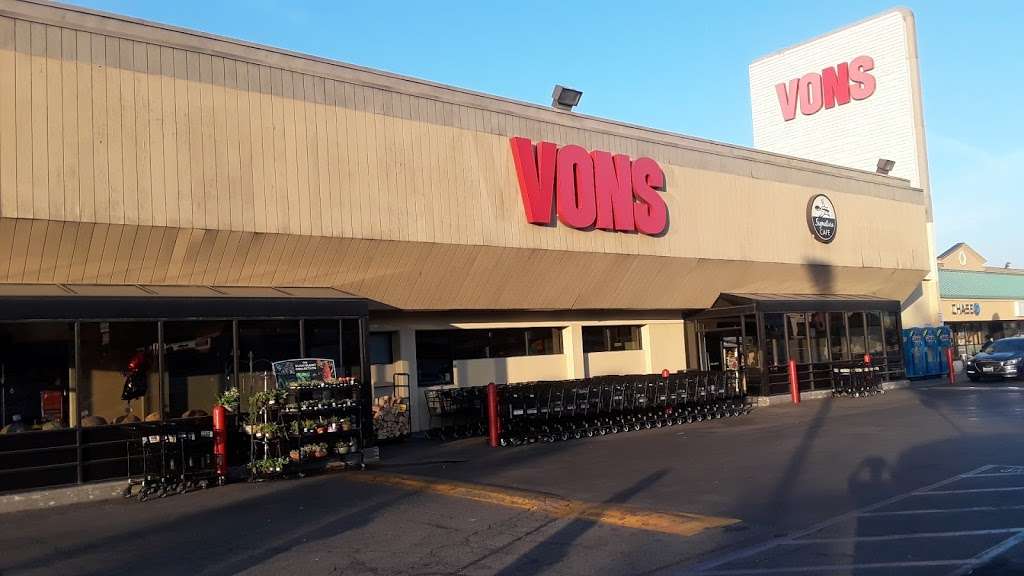 Vons, 13730 Foothill Blvd, Sylmar, CA 91342, USA