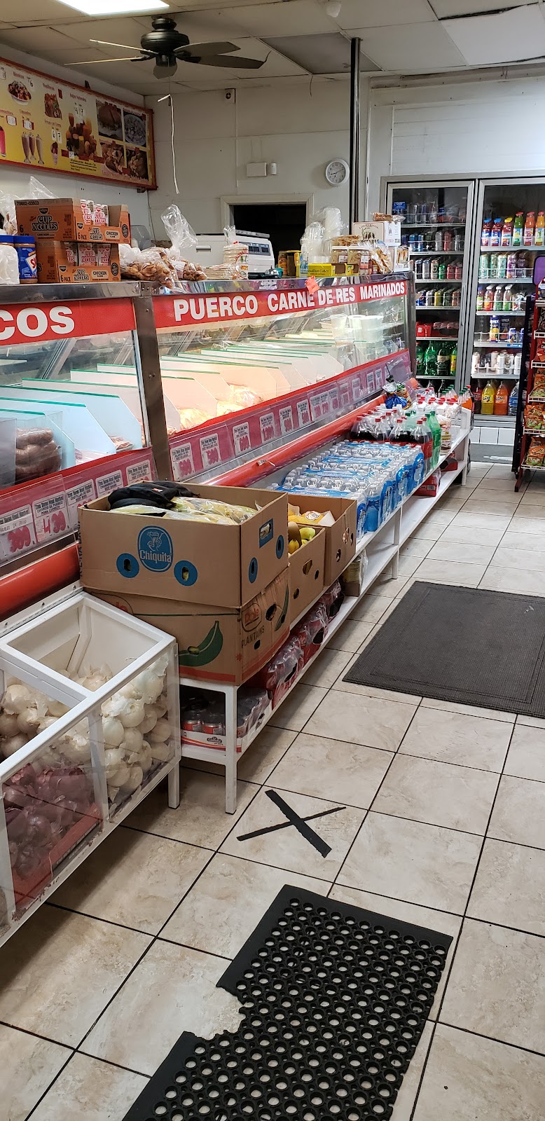 Los Tres Toros Meat Market, 12101 Garfield Ave, South Gate, CA 90280