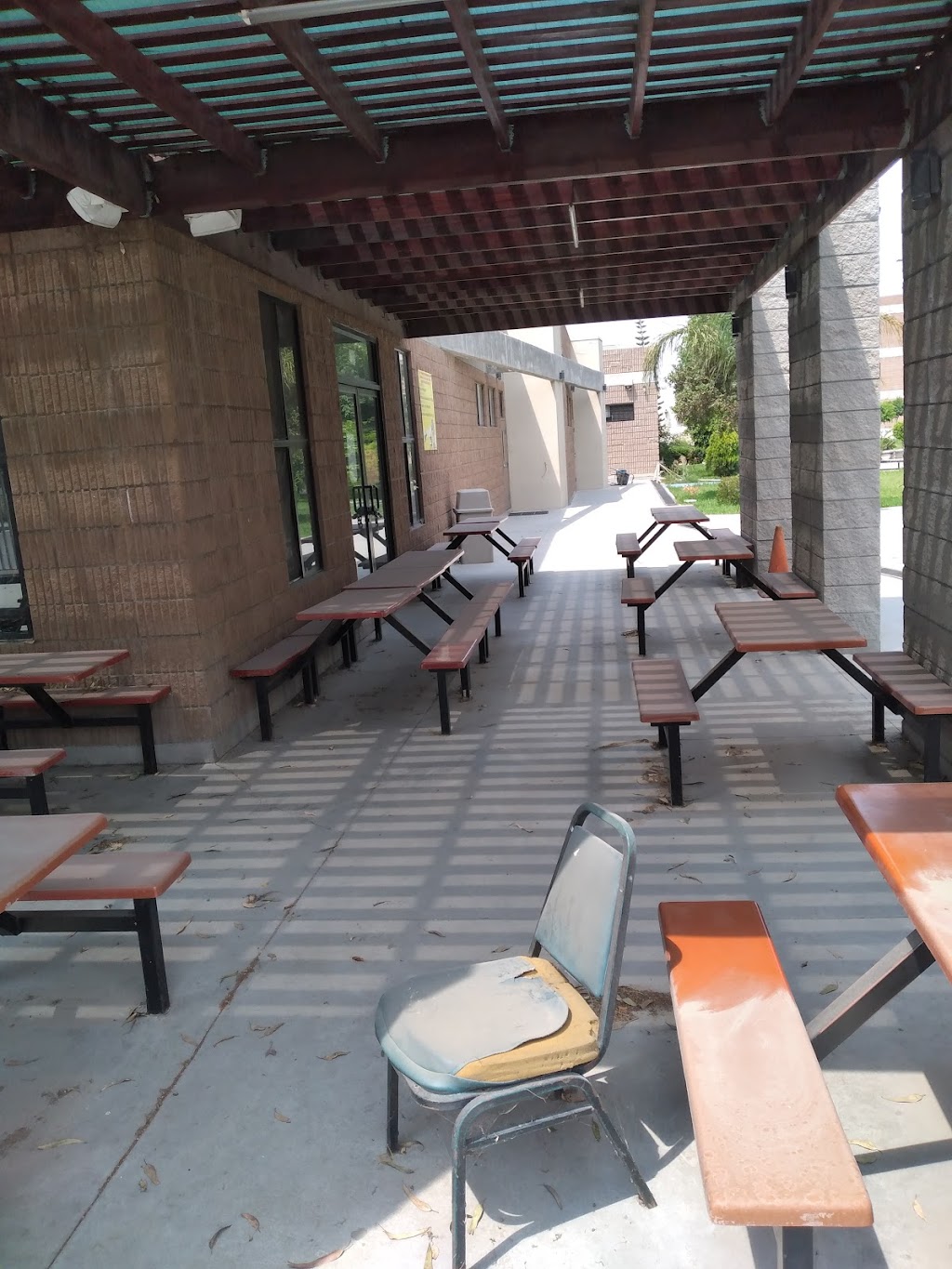 COBACH Nueva Tijuana - Valles S/N 3a. Etapa del Río, Río Tijuana 3a ...