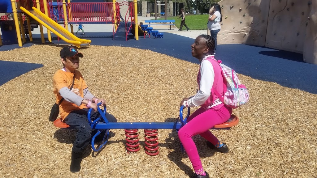 Hemingway Park, 700 E Gardena Blvd, Carson, CA 90746, USA