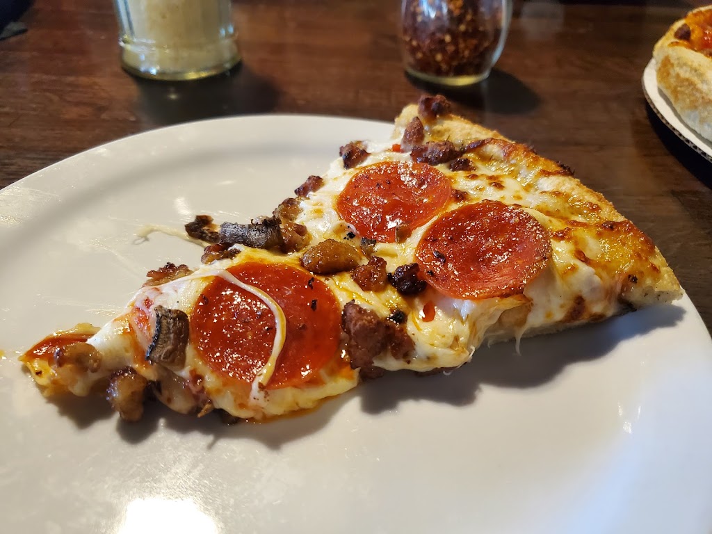 Two J's Grille - 3242 Memorial Blvd, Murfreesboro, TN 37130, USA ...