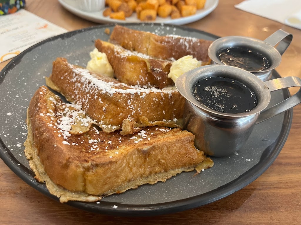 Mornings Breakfast & Brunch in 2654 Lake Cir Dr, Indianapolis, IN 46268 ...