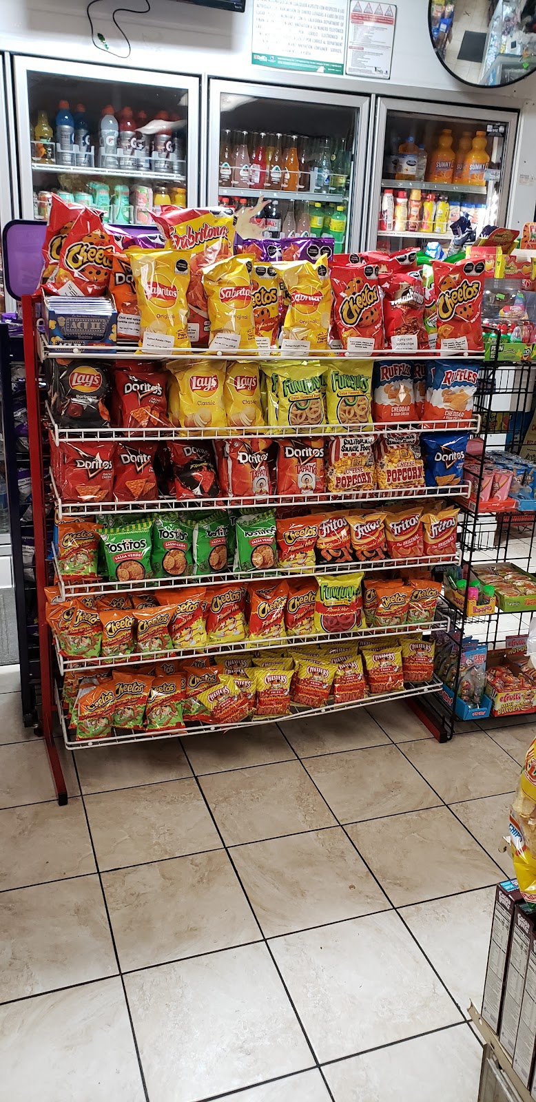 Los Tres Toros Meat Market, 12101 Garfield Ave, South Gate, CA 90280