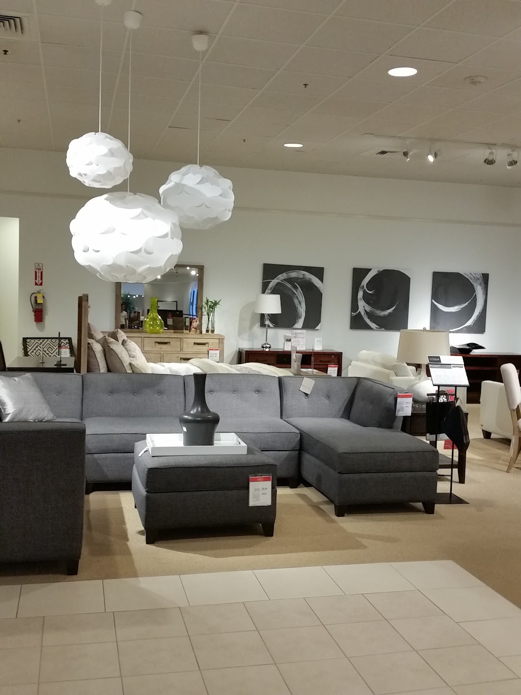 Macy's, 26256 US Hwy 19 N, Clearwater, FL 33761