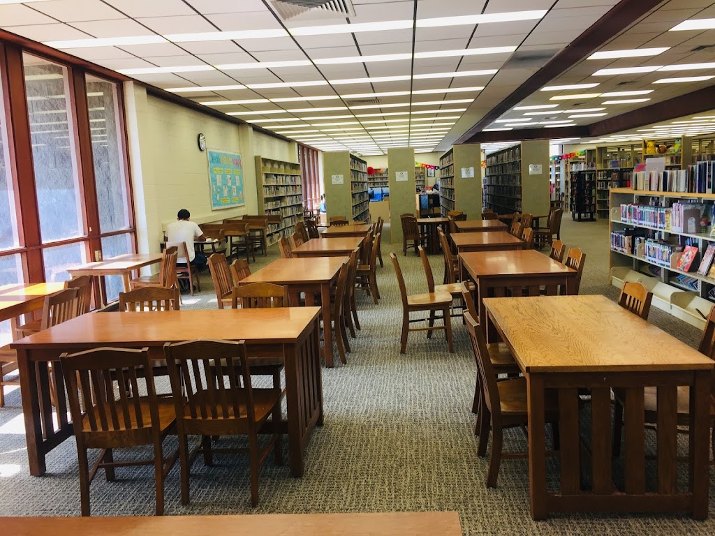 Southeast Branch Library in 23115 Arlington Ave, Torrance, CA 90501, USA